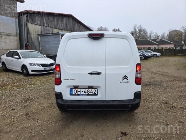 White Citroen Berlingo 2021 in Rezekne, with an engine capacity of 1.50 L and mileage of 0 thousand km for 7950 €, photo 8 on AUTOMOTO.COM.LV