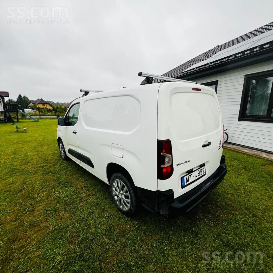 White Citroen Berlingo 2021 in Riga, with an engine capacity of 1.50 L and mileage of 175 thousand km for 9500 €, photo 5 on AUTOMOTO.COM.LV