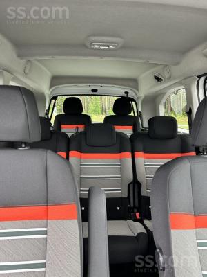 Balts Citroen Berlingo 2021 Rīga, ar dzinēja tilpumu 1.20 L un nobraukumu 80 tūkst. km par 14900 €, foto 7 vietnē AUTOMOTO.COM.LV