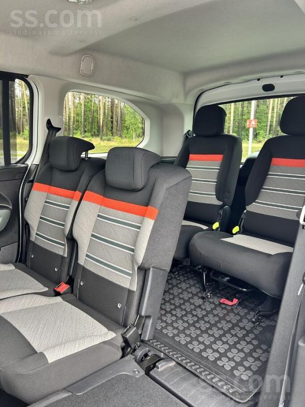 Balts Citroen Berlingo 2021 Rīga, ar dzinēja tilpumu 1.20 L un nobraukumu 80 tūkst. km par 14900 €, foto 7 vietnē AUTOMOTO.COM.LV