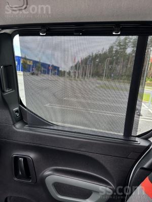 Balts Citroen Berlingo 2021 Rīga, ar dzinēja tilpumu 1.20 L un nobraukumu 80 tūkst. km par 14900 €, foto 9 vietnē AUTOMOTO.COM.LV