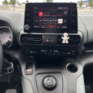 Balts Citroen Berlingo 2021 Rīga, ar dzinēja tilpumu 1.20 L un nobraukumu 80 tūkst. km par 14900 €, foto 10 vietnē AUTOMOTO.COM.LV