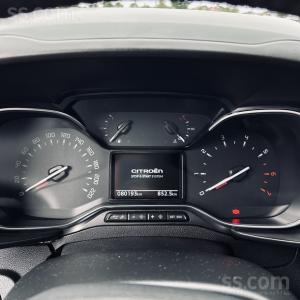 Balts Citroen Berlingo 2021 Rīga, ar dzinēja tilpumu 1.20 L un nobraukumu 80 tūkst. km par 14900 €, foto 12 vietnē AUTOMOTO.COM.LV