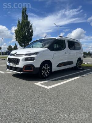 Balts Citroen Berlingo 2021 Rīga, ar dzinēja tilpumu 1.20 L un nobraukumu 80 tūkst. km par 14900 €, foto 16 vietnē AUTOMOTO.COM.LV