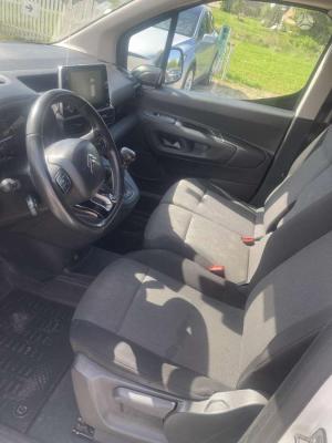 Balts Citroen Berlingo 2021 Pakruojis, ar dzinēja tilpumu 1.20 L un nobraukumu 237 tūkst. km par 5800 €, foto 7 vietnē AUTOMOTO.COM.LV