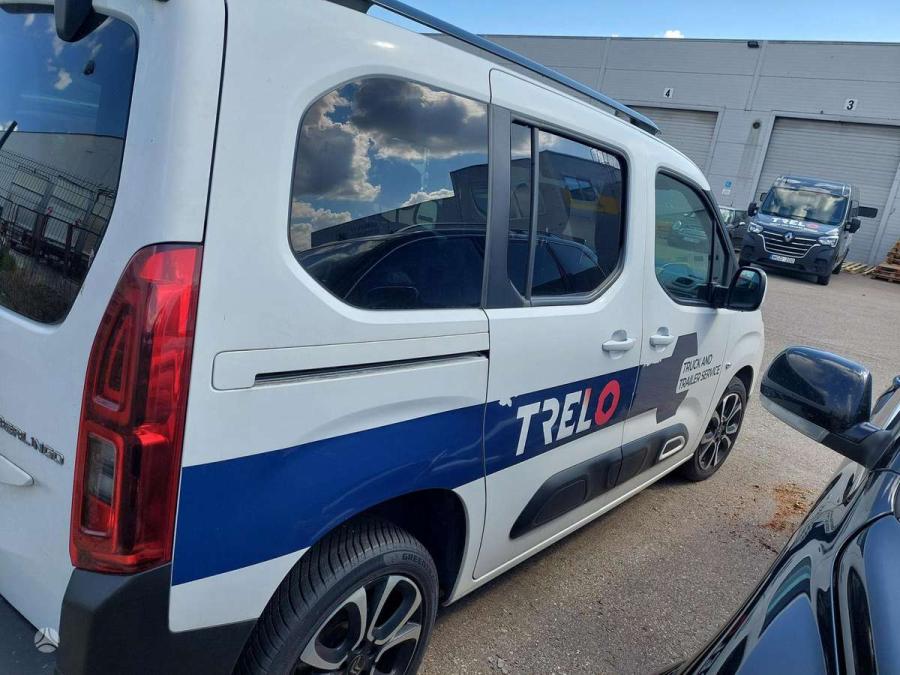Balts Citroen Berlingo 2021 Kauņa, ar dzinēja tilpumu 1.50 L un nobraukumu 298 tūkst. km par 8500 €, foto 4 vietnē AUTOMOTO.COM.LV