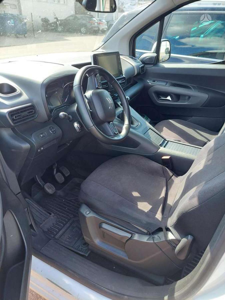 Balts Citroen Berlingo 2021 Kauņa, ar dzinēja tilpumu 1.50 L un nobraukumu 298 tūkst. km par 8500 €, foto 9 vietnē AUTOMOTO.COM.LV