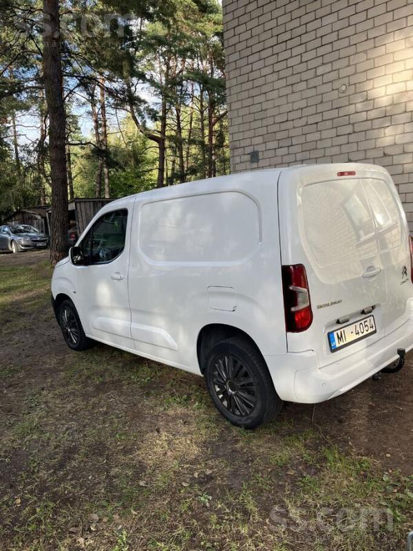 Balts Citroen Berlingo 2021 Rīga, ar dzinēja tilpumu 1.50 L un nobraukumu 66 tūkst. km par 10900 €, foto 4 vietnē AUTOMOTO.COM.LV