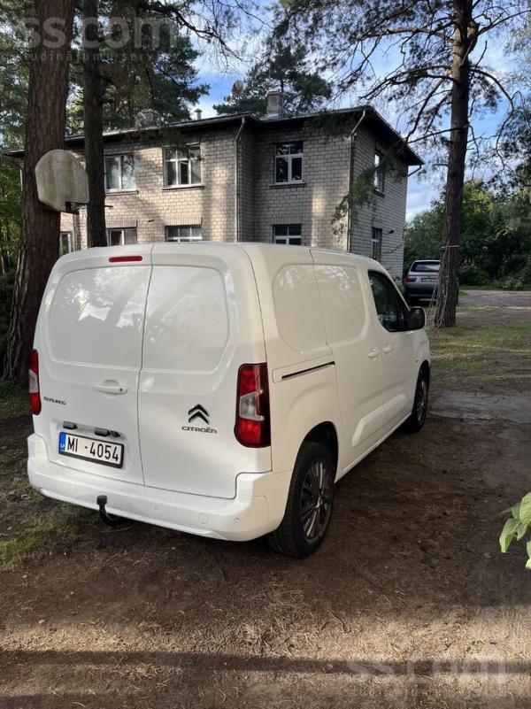 Balts Citroen Berlingo 2021 Rīga, ar dzinēja tilpumu 1.50 L un nobraukumu 66 tūkst. km par 10900 €, foto 5 vietnē AUTOMOTO.COM.LV