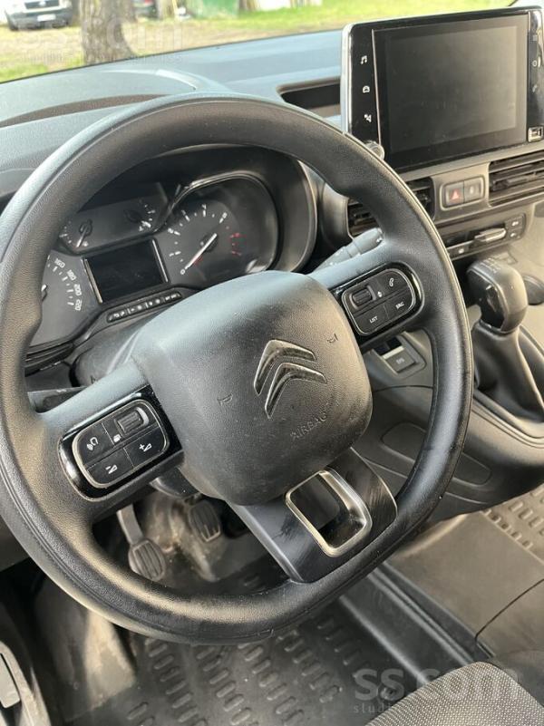 Balts Citroen Berlingo 2021 Rīga, ar dzinēja tilpumu 1.50 L un nobraukumu 66 tūkst. km par 10900 €, foto 11 vietnē AUTOMOTO.COM.LV