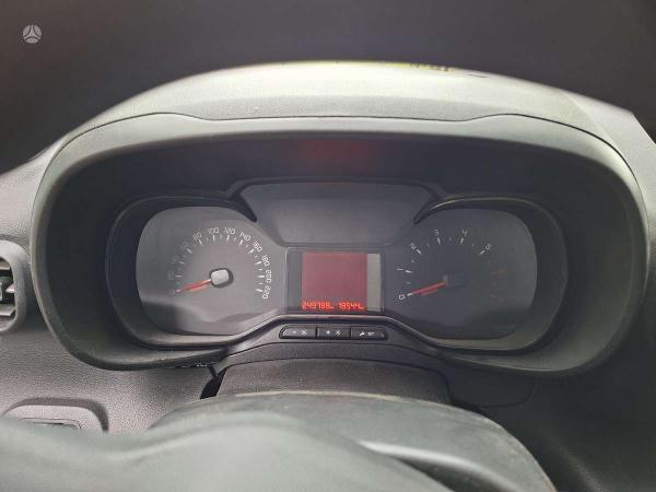 Citroen Berlingo 2021 Panevēža vietnē Balts Citroen Berlingo 2021 Panevēža, ar dzinēja tilpumu 1.50 L un nobraukumu 250 tūkst. km par 10285 €, foto 9 vietnē AUTOMOTO.COM.LV
