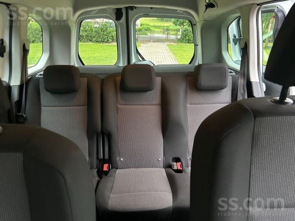 Balts Citroen Berlingo 2022 Valmiera, ar dzinēja tilpumu 1.50 L un nobraukumu 118 tūkst. km par 13800 €, foto 6 vietnē AUTOMOTO.COM.LV
