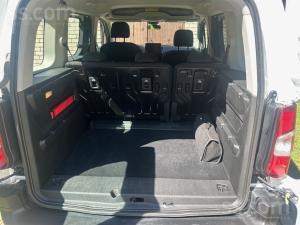 Balts Citroen Berlingo 2022 Valmiera, ar dzinēja tilpumu 1.50 L un nobraukumu 118 tūkst. km par 13800 €, foto 9 vietnē AUTOMOTO.COM.LV