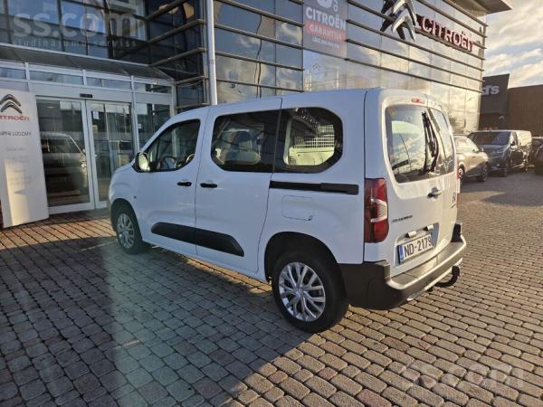 Balts Citroen Berlingo 2022 Rīga, ar dzinēja tilpumu 1.50 L un nobraukumu 123 tūkst. km par 10500 €, foto 7 vietnē AUTOMOTO.COM.LV