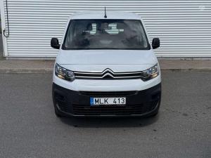 White Citroen Berlingo 2023 in Vilnius, with an engine capacity of 1.20 L and mileage of 133 thousand km for 14900 €, photo 3 on AUTOMOTO.COM.LV