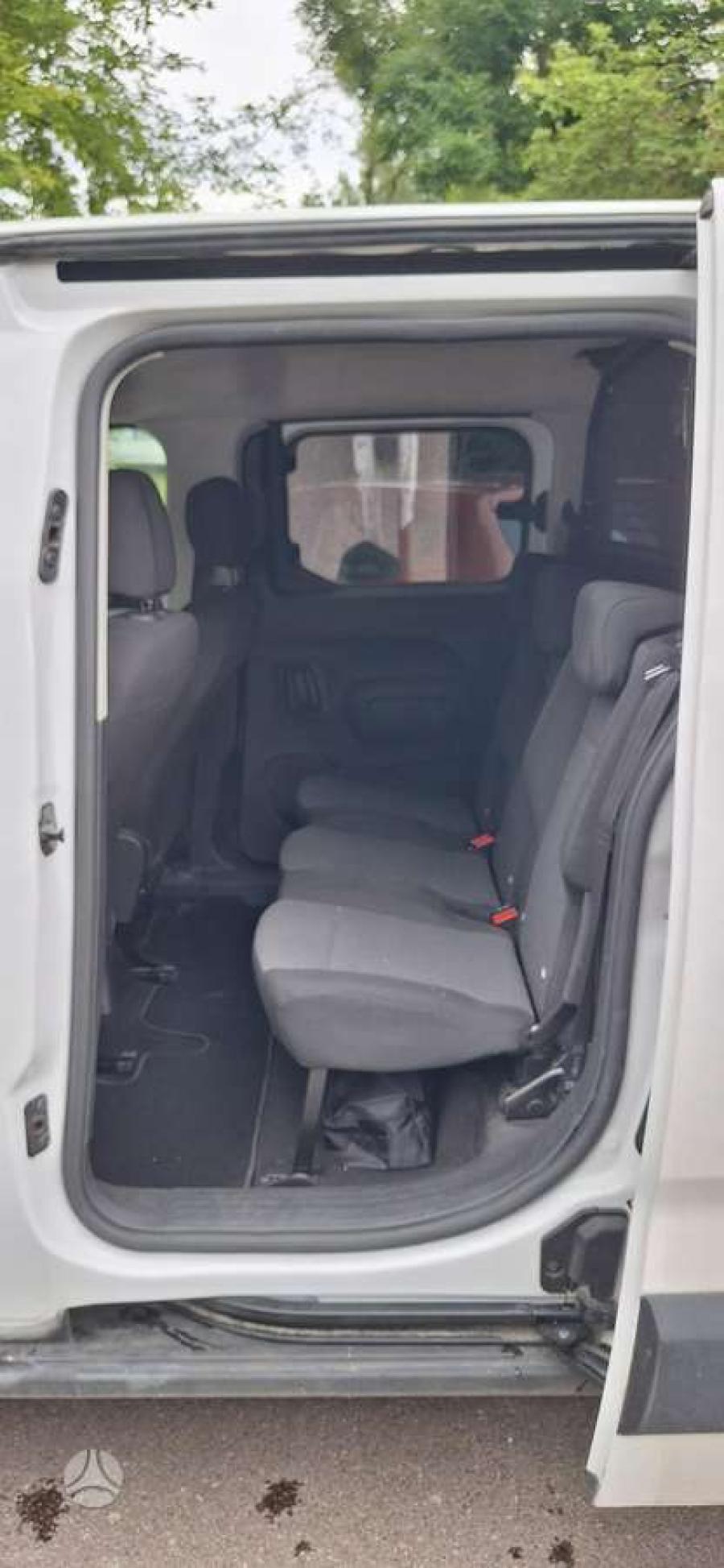 White Citroen Berlingo 2023 in Vilnius, with an engine capacity of 1.50 L and mileage of 211 thousand km for 16000 €, photo 10 on AUTOMOTO.COM.LV