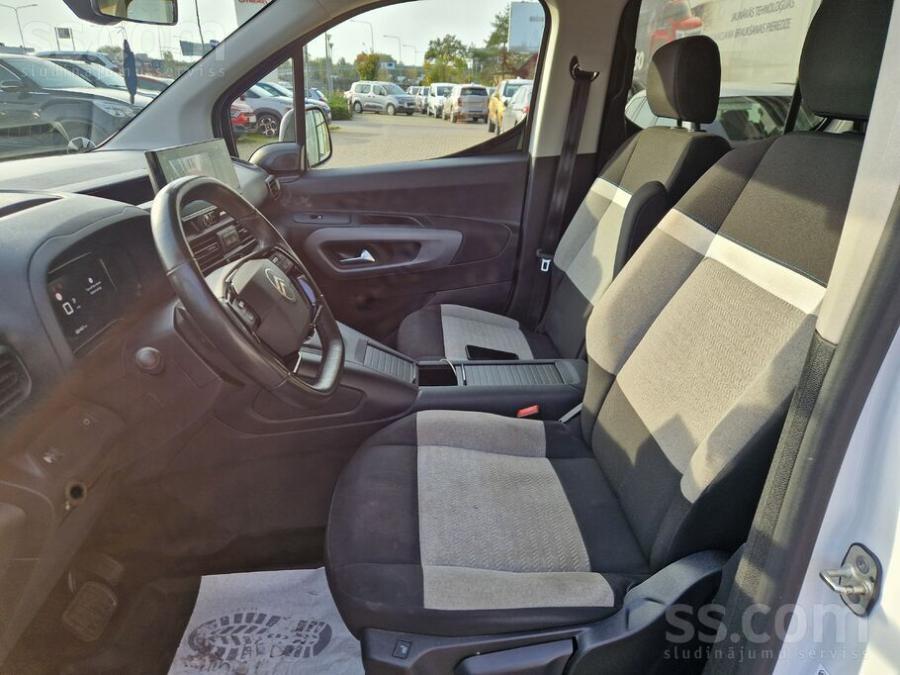 Balts Citroen Berlingo 2024 Rīga, ar dzinēja tilpumu 1.50 L un nobraukumu 66 tūkst. km par 23500 €, foto 9 vietnē AUTOMOTO.COM.LV
