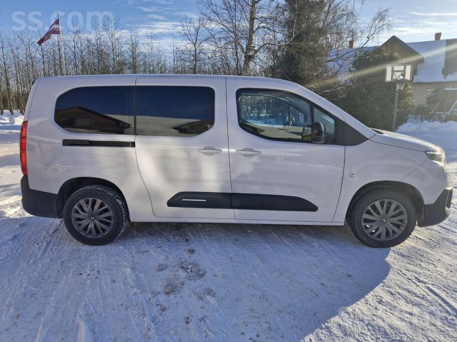 White Citroen Berlingo 2025 in Bauska, with an engine capacity of 1.50 L and mileage of 8 thousand km for 22500 €, photo 1 on AUTOMOTO.COM.LV