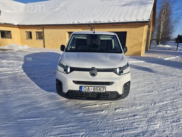 Balts Citroen Berlingo 2025 Bauska, ar dzinēja tilpumu 1.50 L un nobraukumu 8 tūkst. km par 22500 €, foto 2 vietnē AUTOMOTO.COM.LV