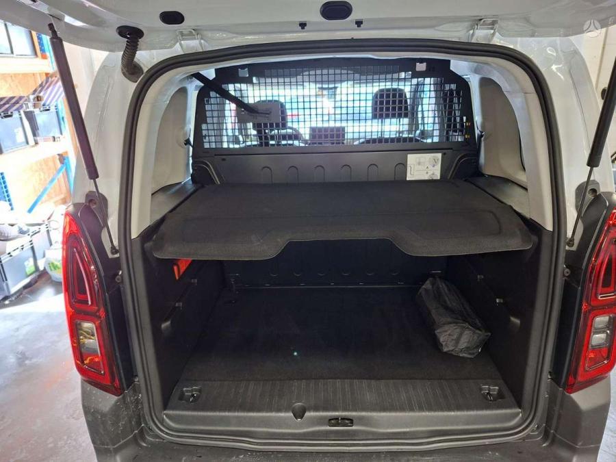 White Citroen Berlingo 2025 in Klaipeda, with an engine capacity of 1.50 L and mileage of 57 thousand km for 18392 €, photo 13 on AUTOMOTO.COM.LV
