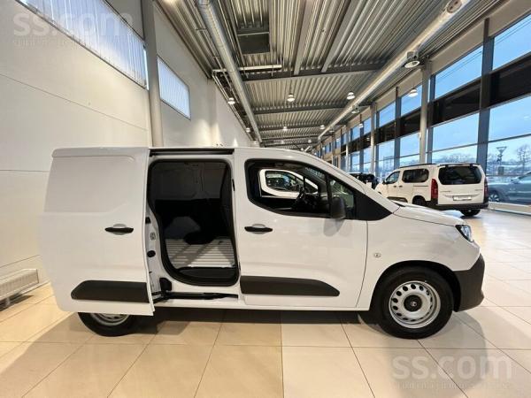 Balts Citroen Berlingo 2026 Rīga, ar dzinēja tilpumu 1.50 L un nobraukumu 10 tūkst. km par 24490 €, foto 5 vietnē AUTOMOTO.COM.LV