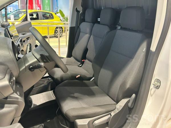 Balts Citroen Berlingo 2026 Rīga, ar dzinēja tilpumu 1.50 L un nobraukumu 10 tūkst. km par 24490 €, foto 8 vietnē AUTOMOTO.COM.LV