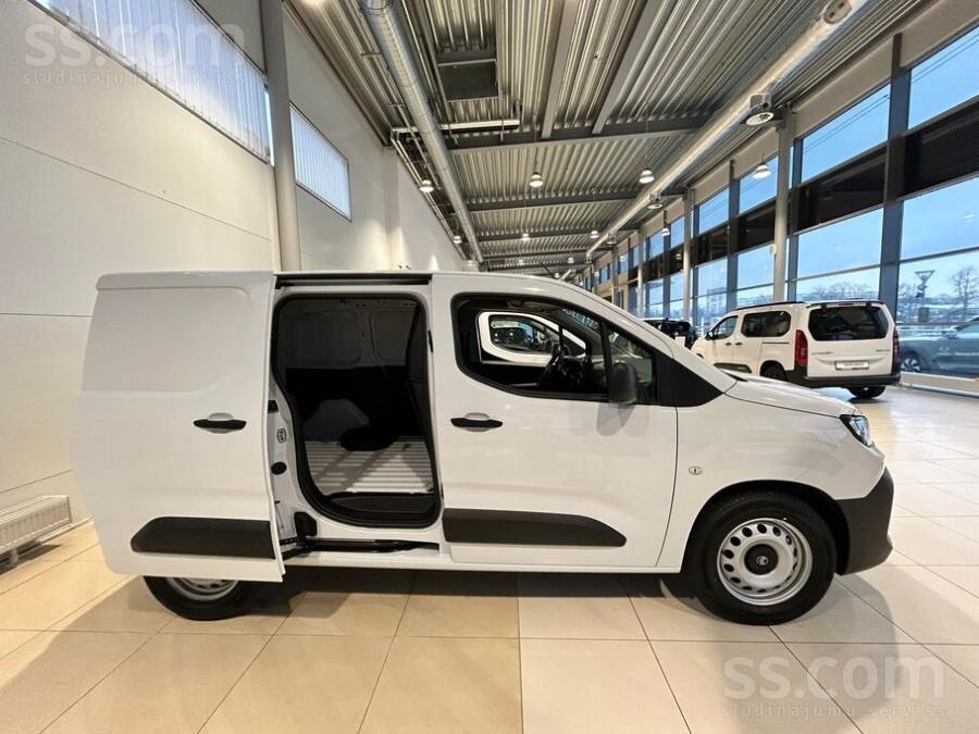 Balts Citroen Berlingo 2026 Rīga, ar dzinēja tilpumu 1.50 L un nobraukumu 10 tūkst. km par 24490 €, foto 6 vietnē AUTOMOTO.COM.LV