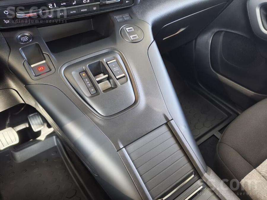 Balts Citroen Berlingo 2026 Rīga, ar dzinēja tilpumu 1.50 L un nobraukumu 0 tūkst. km par 27665 €, foto 14 vietnē AUTOMOTO.COM.LV