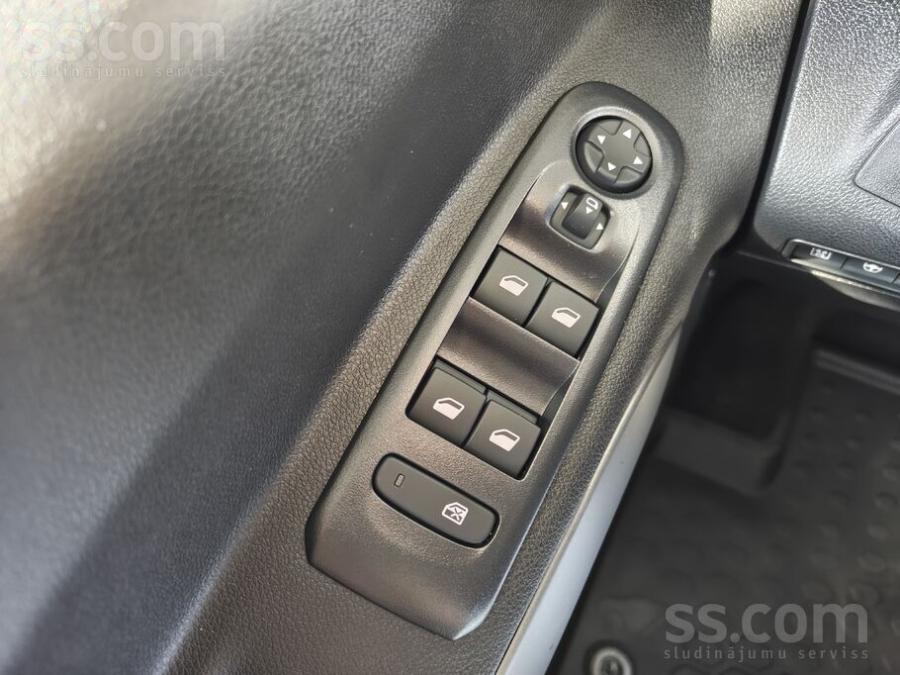 Balts Citroen Berlingo 2026 Rīga, ar dzinēja tilpumu 1.50 L un nobraukumu 0 tūkst. km par 27665 €, foto 15 vietnē AUTOMOTO.COM.LV