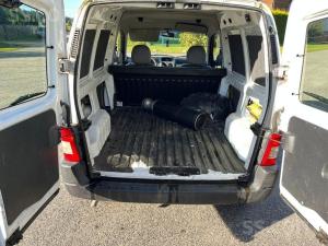 Balts Citroen Berlingo 2006 Rīga, ar dzinēja tilpumu 1.40 L un nobraukumu 205 tūkst. km par 1150 €, foto 7 vietnē AUTOMOTO.COM.LV