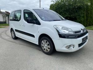 White Citroen Berlingo 2013 in Birzai, with an engine capacity of 1.56 L and mileage of 185 thousand km for 3450 €, photo 3 on AUTOMOTO.COM.LV