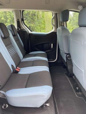 White Citroen Berlingo 2013 in Birzai, with an engine capacity of 1.56 L and mileage of 185 thousand km for 3450 €, photo 11 on AUTOMOTO.COM.LV