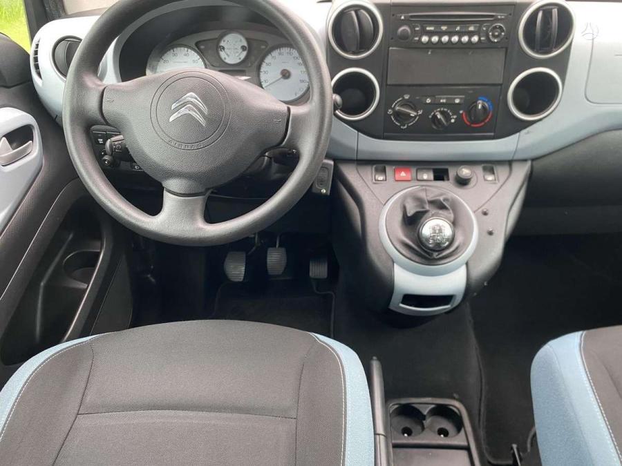 White Citroen Berlingo 2013 in Birzai, with an engine capacity of 1.56 L and mileage of 185 thousand km for 3450 €, photo 12 on AUTOMOTO.COM.LV