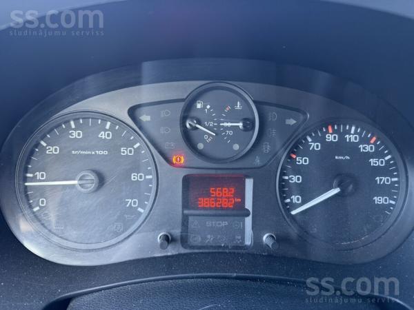 Balts Citroen Berlingo 2018 Aizkraukle, ar dzinēja tilpumu 1.60 L un nobraukumu 386 tūkst. km par 3900 €, foto 5 vietnē AUTOMOTO.COM.LV