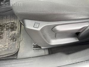 White Citroen Berlingo 2019 in Riga, with an engine capacity of 1.60 L and mileage of 216 thousand km for 6500 €, photo 8 on AUTOMOTO.COM.LV