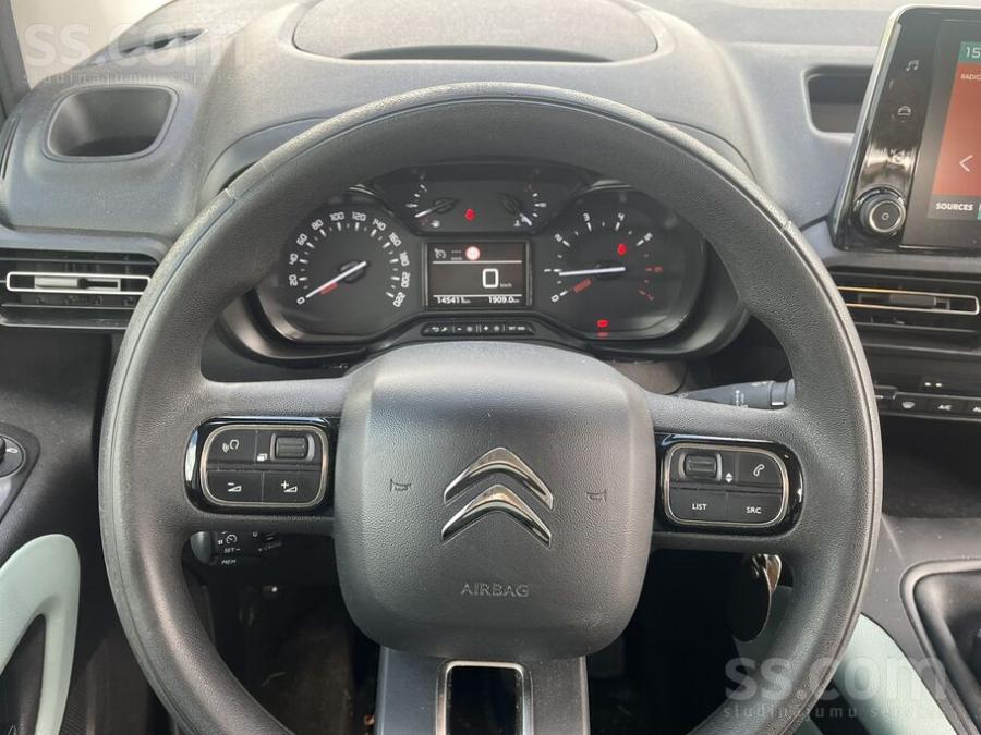 White Citroen Berlingo 2020 in Valmiera, with an engine capacity of 1.50 L and mileage of 146 thousand km for 9500 €, photo 11 on AUTOMOTO.COM.LV