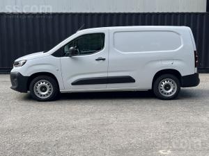 Balts Citroen Berlingo 2025 Rīga, ar dzinēja tilpumu 1.50 L un nobraukumu 7 tūkst. km par 18300 €, foto 3 vietnē AUTOMOTO.COM.LV