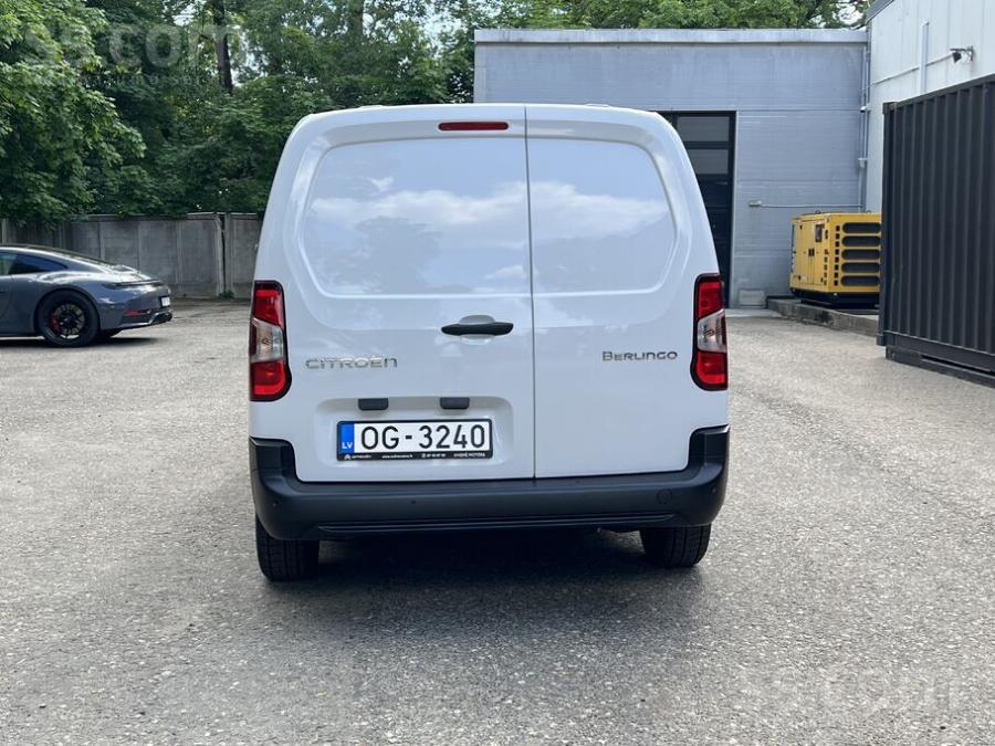 Balts Citroen Berlingo 2025 Rīga, ar dzinēja tilpumu 1.50 L un nobraukumu 7 tūkst. km par 18300 €, foto 5 vietnē AUTOMOTO.COM.LV