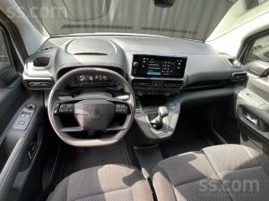 Balts Citroen Berlingo 2025 Rīga, ar dzinēja tilpumu 1.50 L un nobraukumu 7 tūkst. km par 18300 €, foto 9 vietnē AUTOMOTO.COM.LV