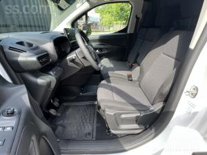 Balts Citroen Berlingo 2025 Rīga, ar dzinēja tilpumu 1.50 L un nobraukumu 7 tūkst. km par 18300 €, foto 10 vietnē AUTOMOTO.COM.LV