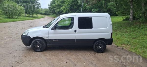 Balts Citroen Berlingo 2003 Alūksne, ar dzinēja tilpumu 1.90 L un nobraukumu 344 tūkst. km par 1250 €, foto 2 vietnē AUTOMOTO.COM.LV