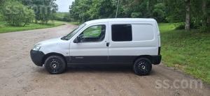 Balts Citroen Berlingo 2003 Alūksne, ar dzinēja tilpumu 1.90 L un nobraukumu 344 tūkst. km par 1250 €, foto 3 vietnē AUTOMOTO.COM.LV