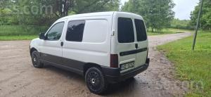 Balts Citroen Berlingo 2003 Alūksne, ar dzinēja tilpumu 1.90 L un nobraukumu 344 tūkst. km par 1250 €, foto 4 vietnē AUTOMOTO.COM.LV