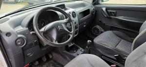 White Citroen Berlingo 2004 in Valmiera, with an engine capacity of 1.90 L and mileage of 288 thousand km for 850 €, photo 8 on AUTOMOTO.COM.LV