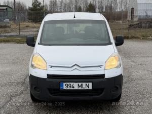Balts Citroen Berlingo 2008 Tallina, ar dzinēja tilpumu 1.60 L un nobraukumu 435 tūkst. km par 2800 €, foto 2 vietnē AUTOMOTO.COM.LV