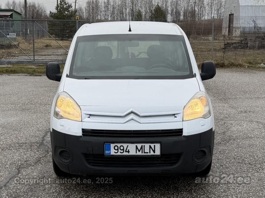 Balts Citroen Berlingo 2008 Tallina, ar dzinēja tilpumu 1.60 L un nobraukumu 435 tūkst. km par 2800 €, foto 2 vietnē AUTOMOTO.COM.LV
