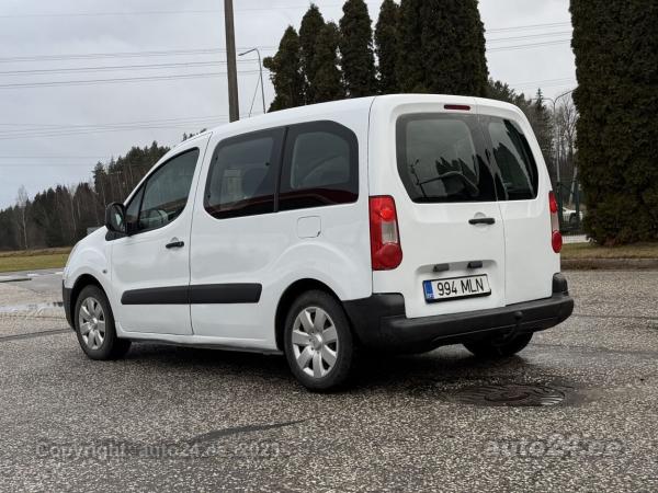 Balts Citroen Berlingo 2008 Tallina, ar dzinēja tilpumu 1.60 L un nobraukumu 435 tūkst. km par 2800 €, foto 4 vietnē AUTOMOTO.COM.LV