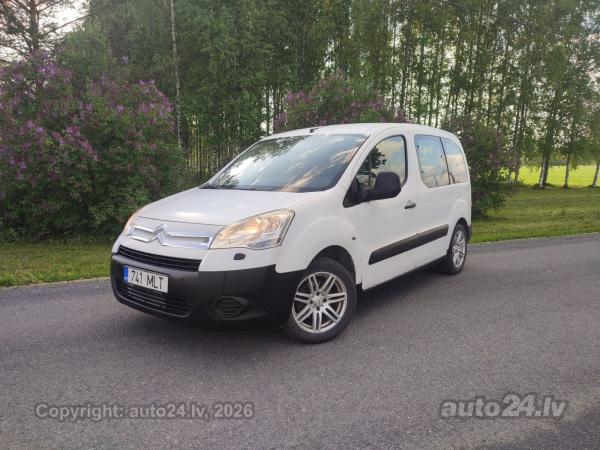White Citroen Berlingo 2008 in Viljandi, with an engine capacity of 1.60 L and mileage of 393 thousand km for 1499 €, photo 2 on AUTOMOTO.COM.LV