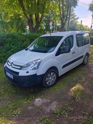 White Citroen Berlingo 2009 in Paide, with an engine capacity of 1.60 L and mileage of 318 thousand km for 1774 €, photo  on AUTOMOTO.COM.LV
