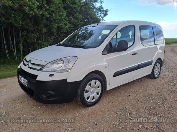 White Citroen Berlingo 2009 in Paide, with an engine capacity of 1.60 L and mileage of 321 thousand km for 2490 €, photo 1 on AUTOMOTO.COM.LV